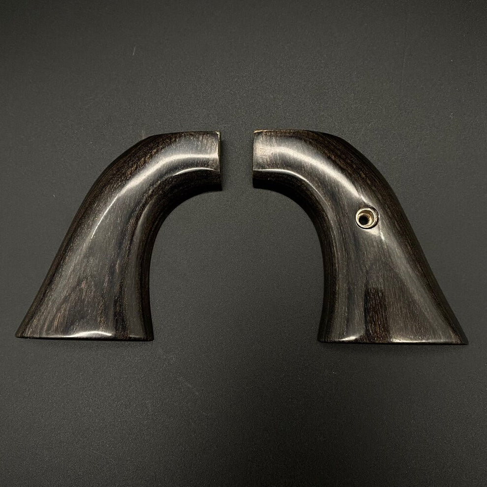 Super Blackhawk Panel Grip – Badger Custom Grips